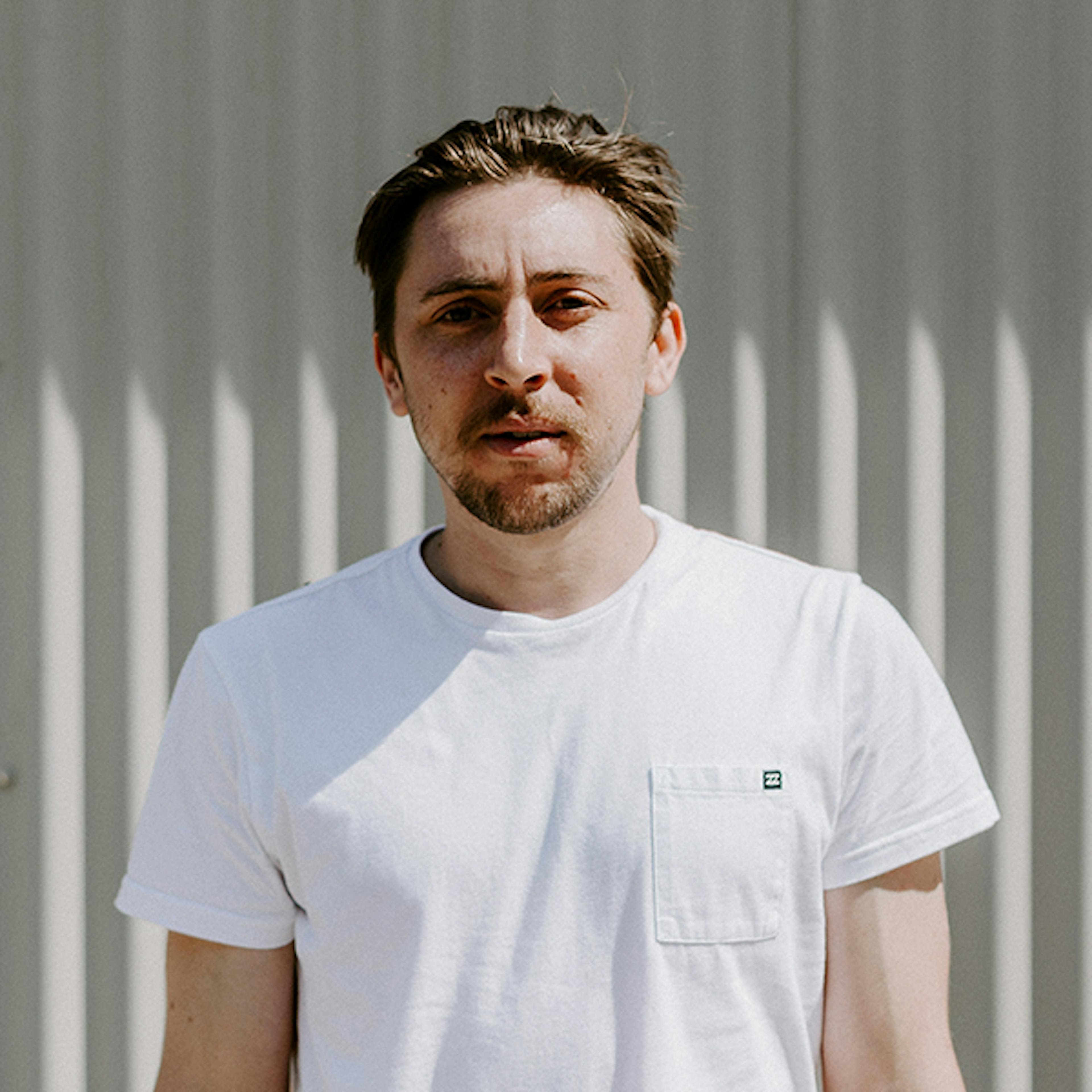 Paper Planes - Songs & Albums | Artlist