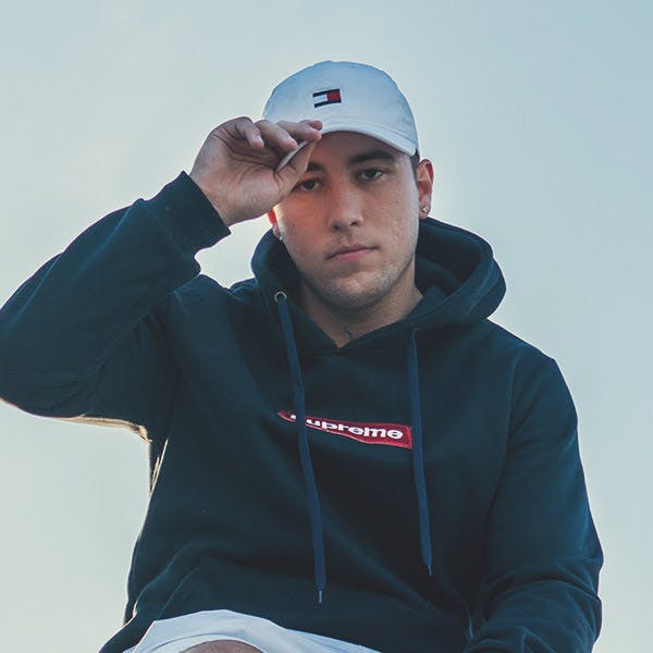 Vic Sage - Songs & Albums | Artlist