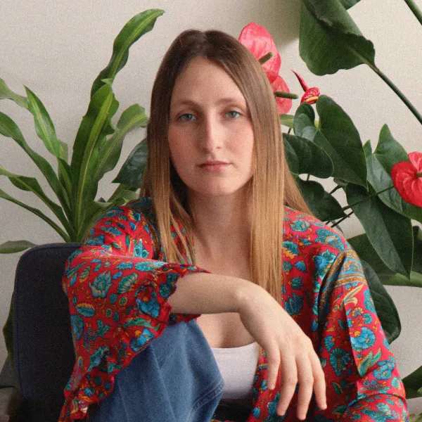 Ilona Harpaz - Songs & Albums | Artlist