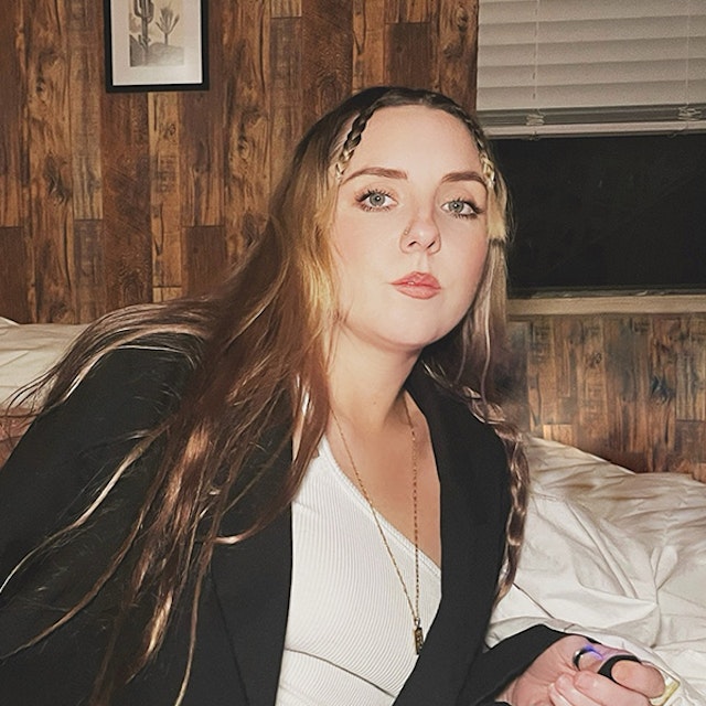 Lyra Blue - Songs & Albums | Artlist